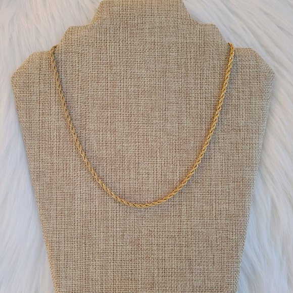Jewelry | Vintage Classic Gold Tone Metal Rope Style Chain Necklace ...
